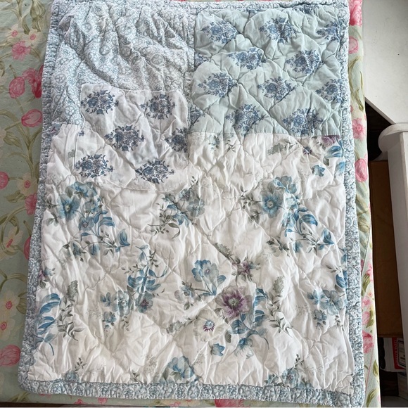 Simply Shabby Chic | Bedding | Simply Shabby Chic Blue White Patchwork ...